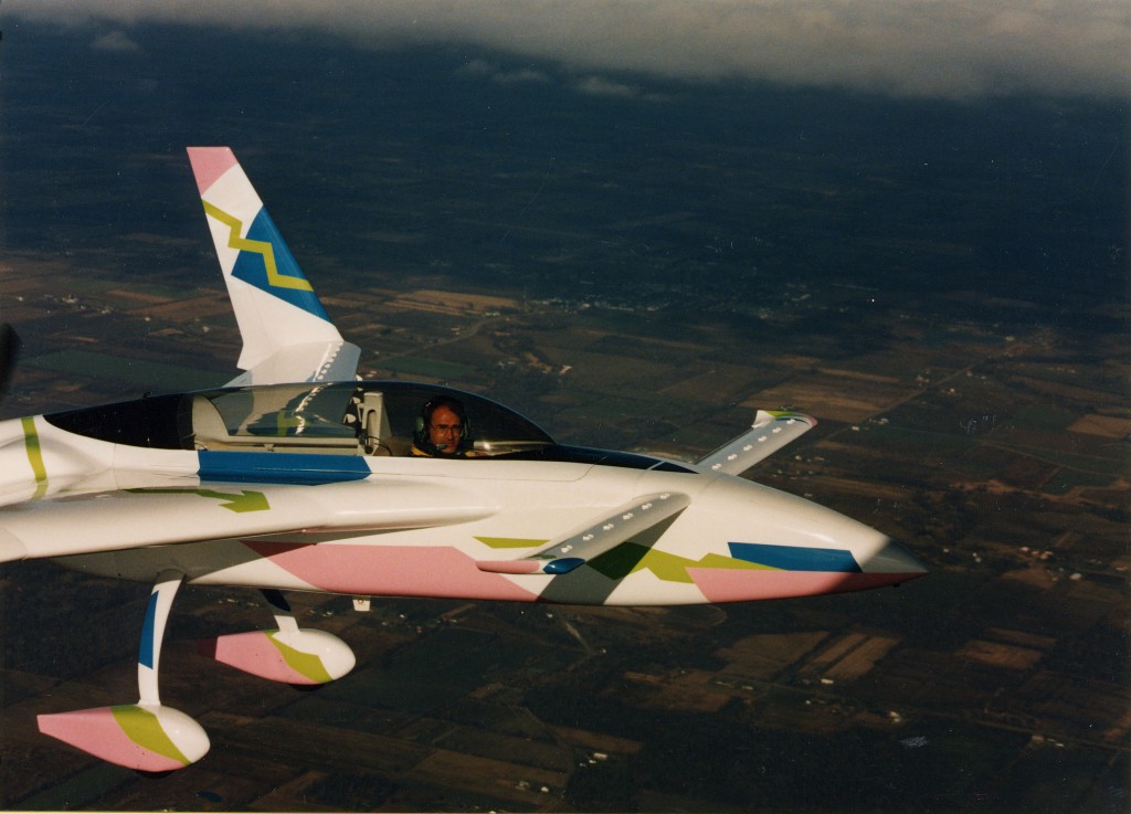 Long EZ - Micro AeroDynamics Inc